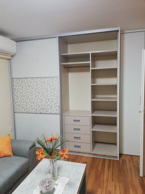 Vgradna omara predstavlja odlično izbiro za dnevno sobo | Alples